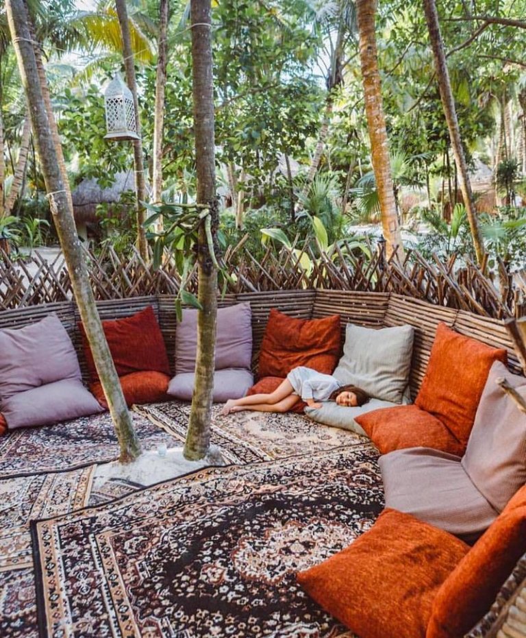 Charming Ideas for Modern Hippie Lifestyle | Hippie Boho Style